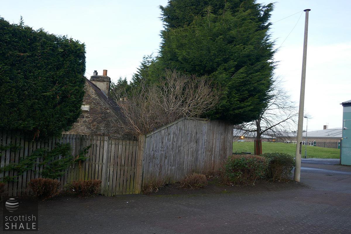 Moss Cottages - Scottish Shale