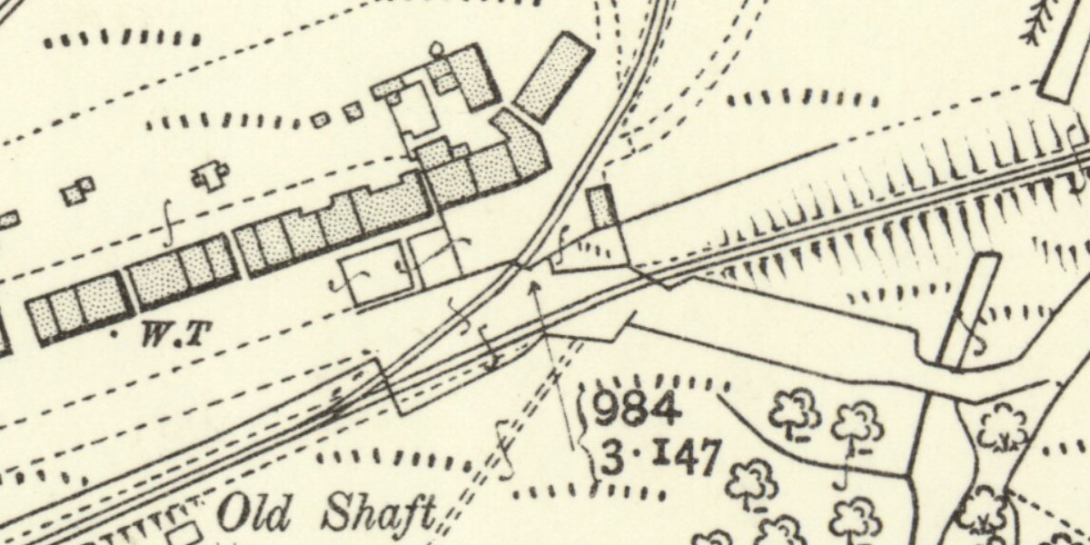 Polbeth Road level crossing - Scottish Shale